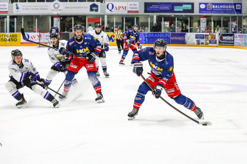 MATCH REPORT: STARS SECURE RETRIBUTION OVER STORM - Dundee Ice Arena