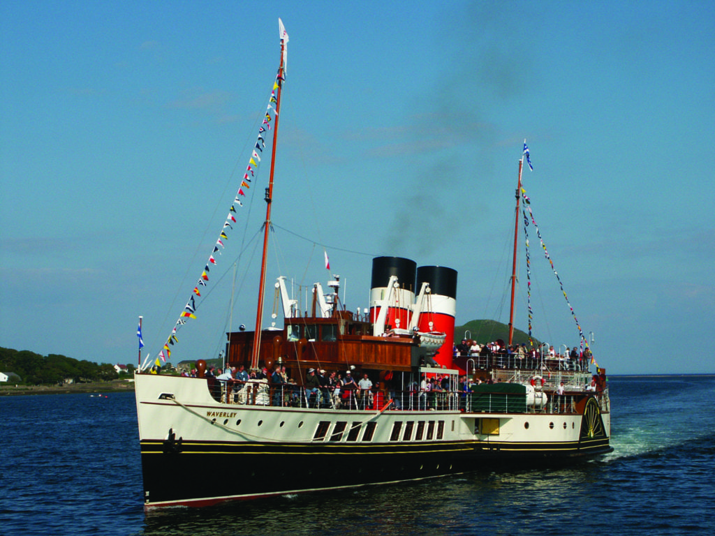 Iconic steamer Waverley paddles for the first time in two years ...