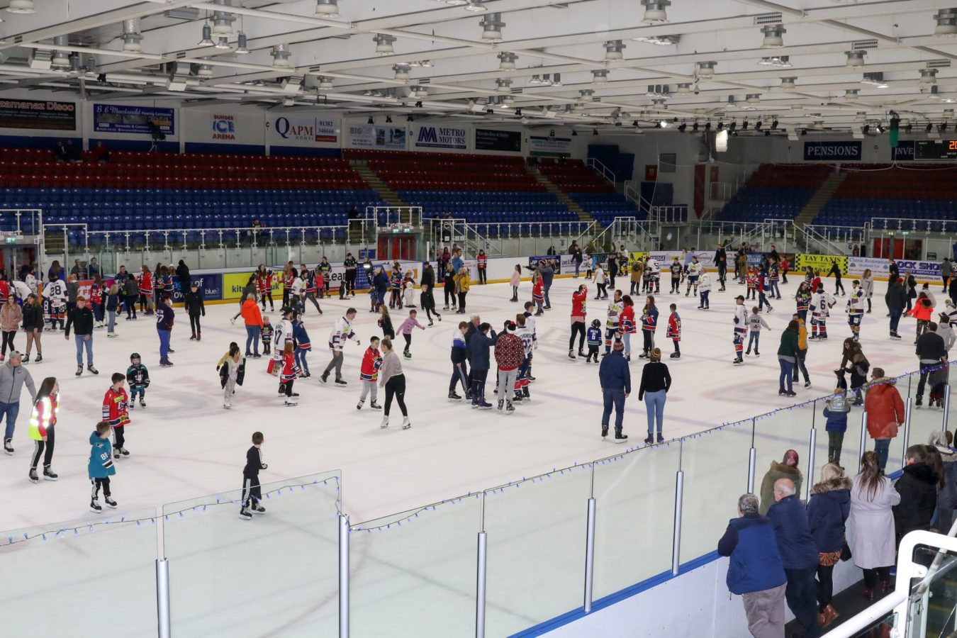 Skate with the Stars/Meet the players - Dundee Stars