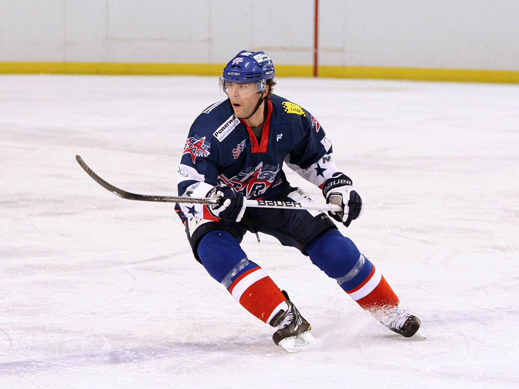 2010-2011 – STAR PLAYER: PETER CARTWRIGHT - Dundee Stars