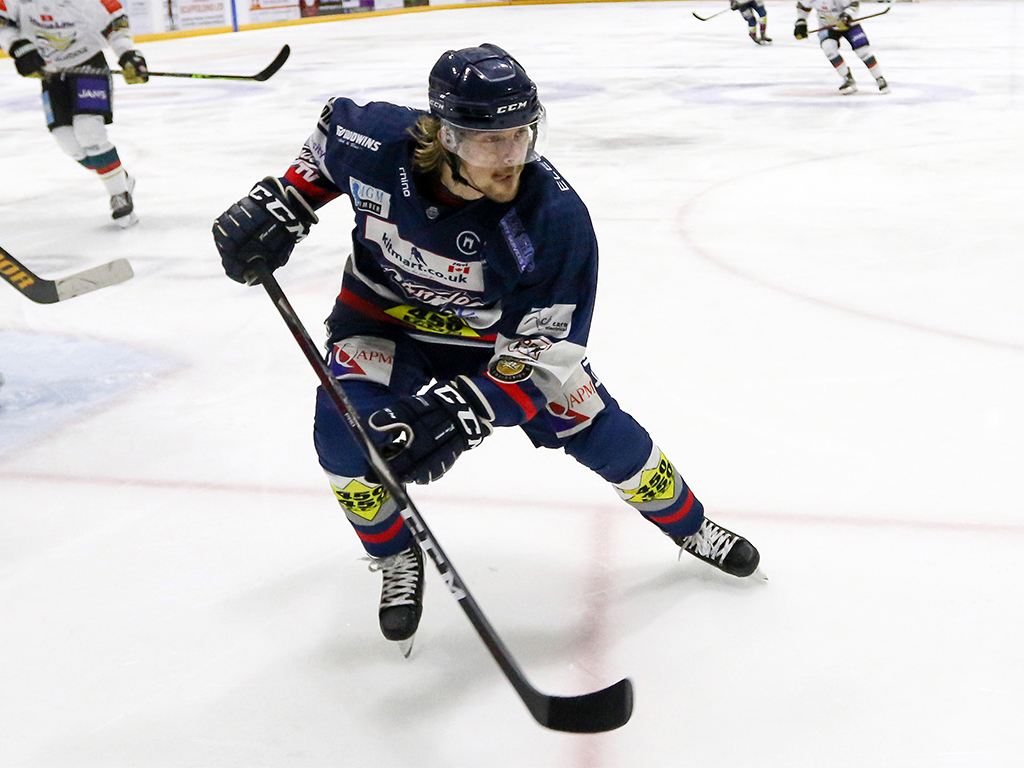 RUTKIS RETURNS FOR SECOND SEASON - Dundee Stars
