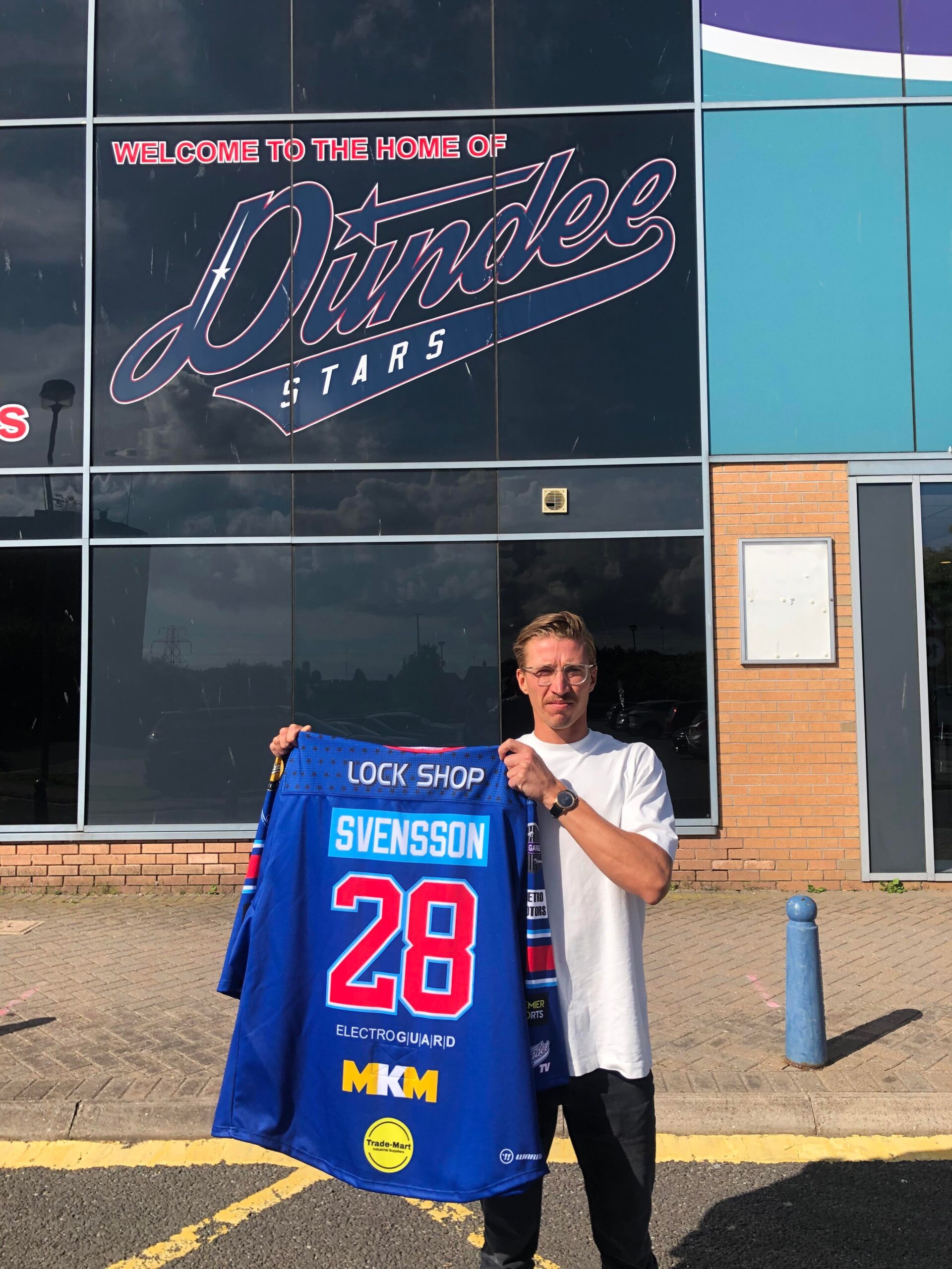 SWEDISH STARS SETTLING IN AS SVENSSON JOINS THE TEAM - Dundee Stars