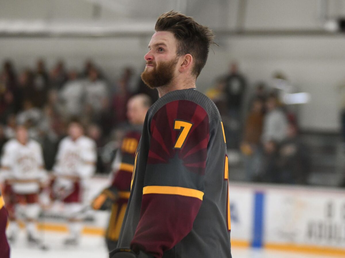 STARS IMPORT WINGER JOHNNY WALKER TO SCOTLAND - Dundee Stars