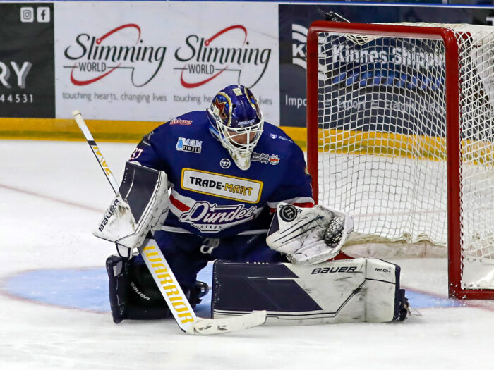 CARR READY FOR BUSY RUN-IN DOWN THE FINAL STRETCH - Dundee Stars
