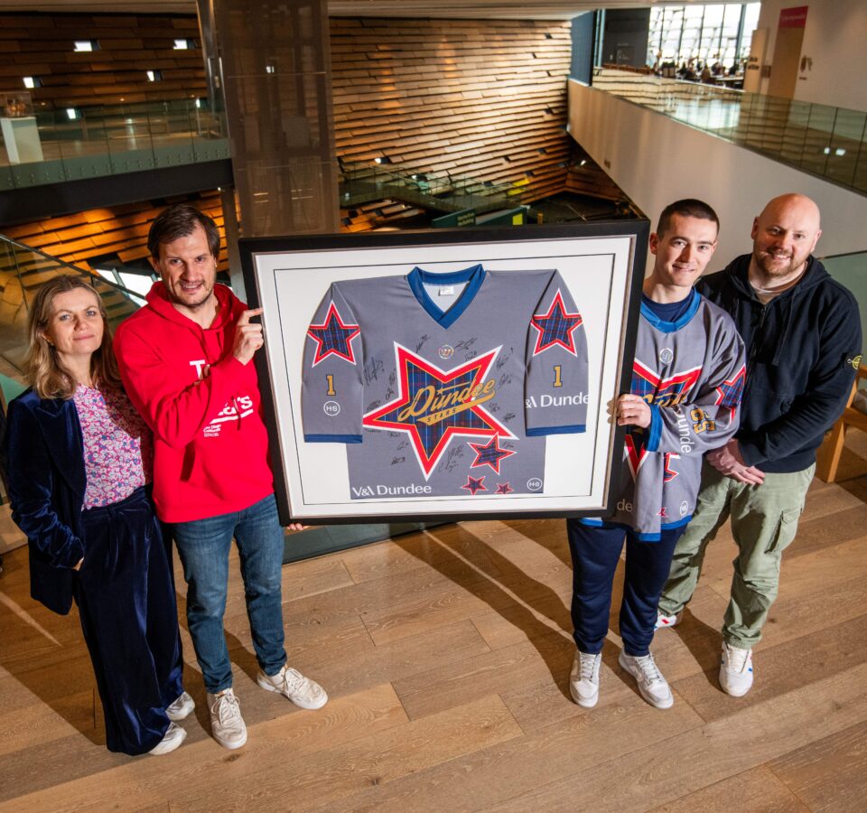 Dundee Stars Tartan Jersey Handover - Dundee Stars