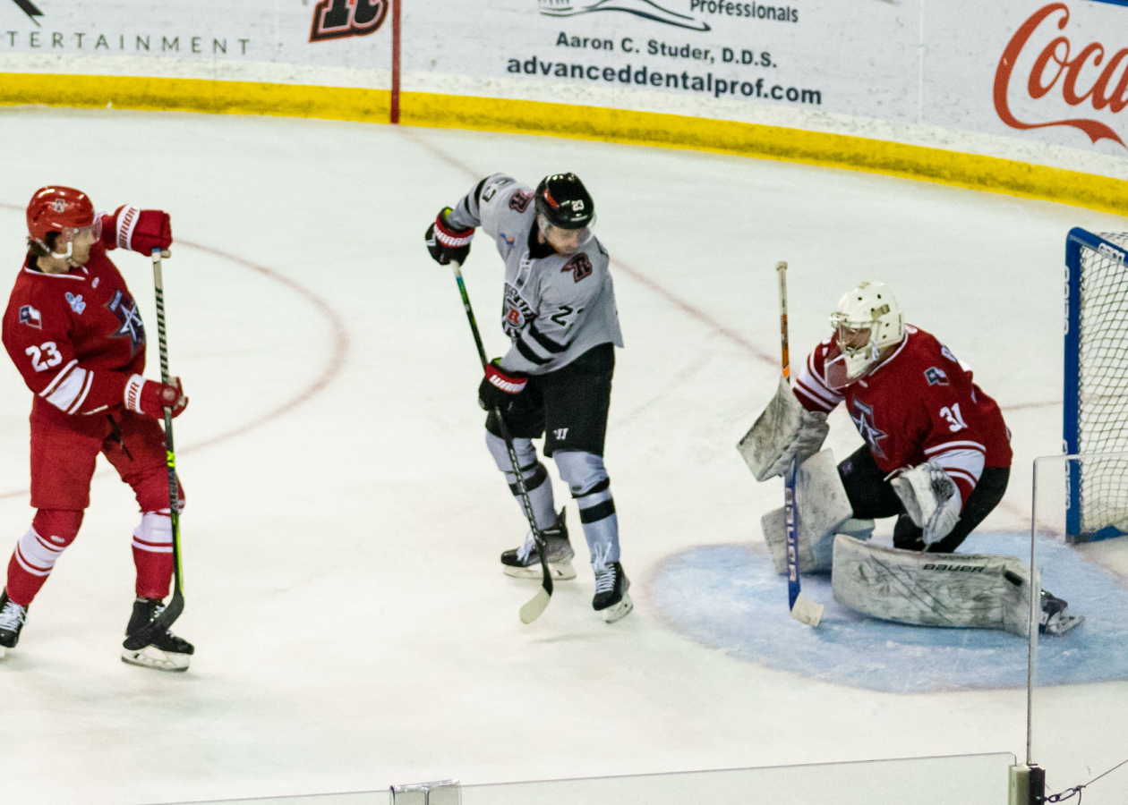 LEFEBVRE ADDS RAPID FORWARD GRAVELLE - Dundee Stars