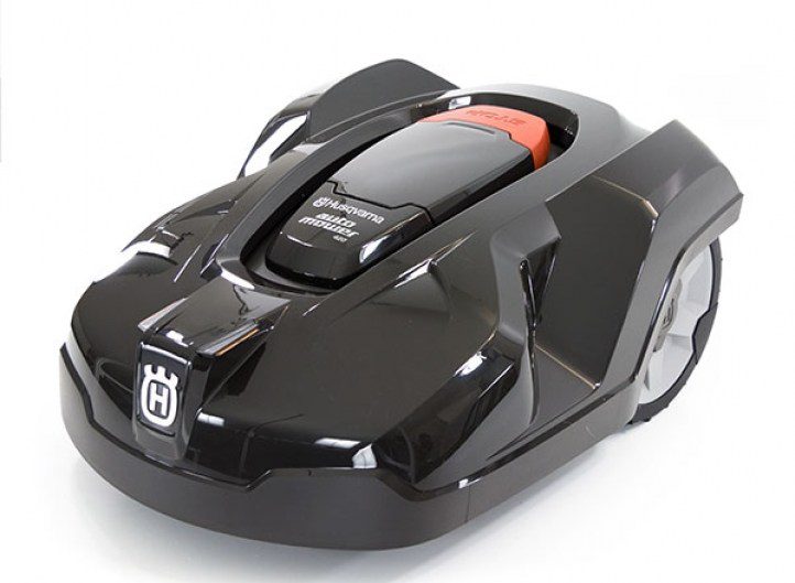 The Life of a Robotic Mower: Features that make your life easier ...