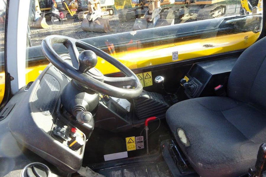 2013-JCB-535-125-FLT337-8 - Morris Leslie