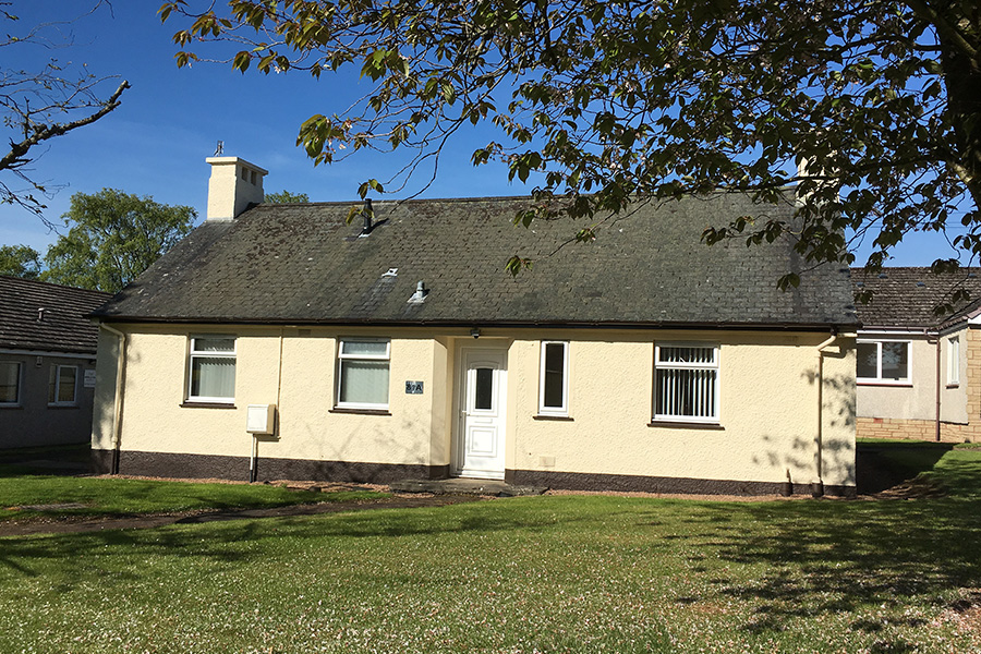 81 Exterior - Morris Leslie