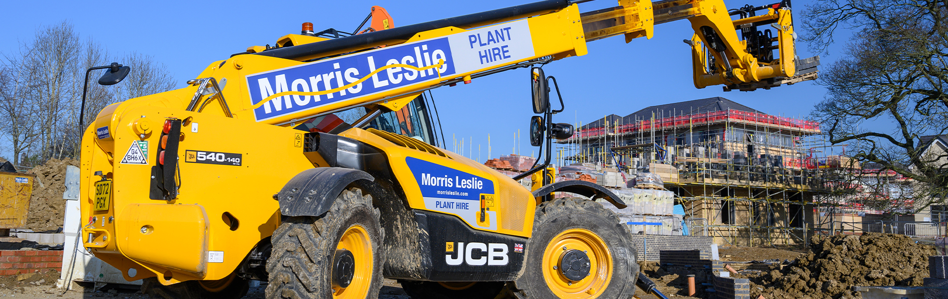 Morris Leslie Plant Hire - Telehandler Side Shot - Morris Leslie