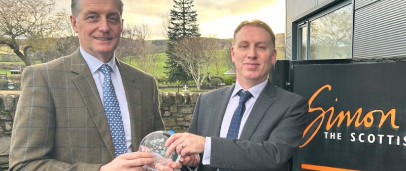 Simon Howie Scoops Business Leader of the Year! - Simon Howie