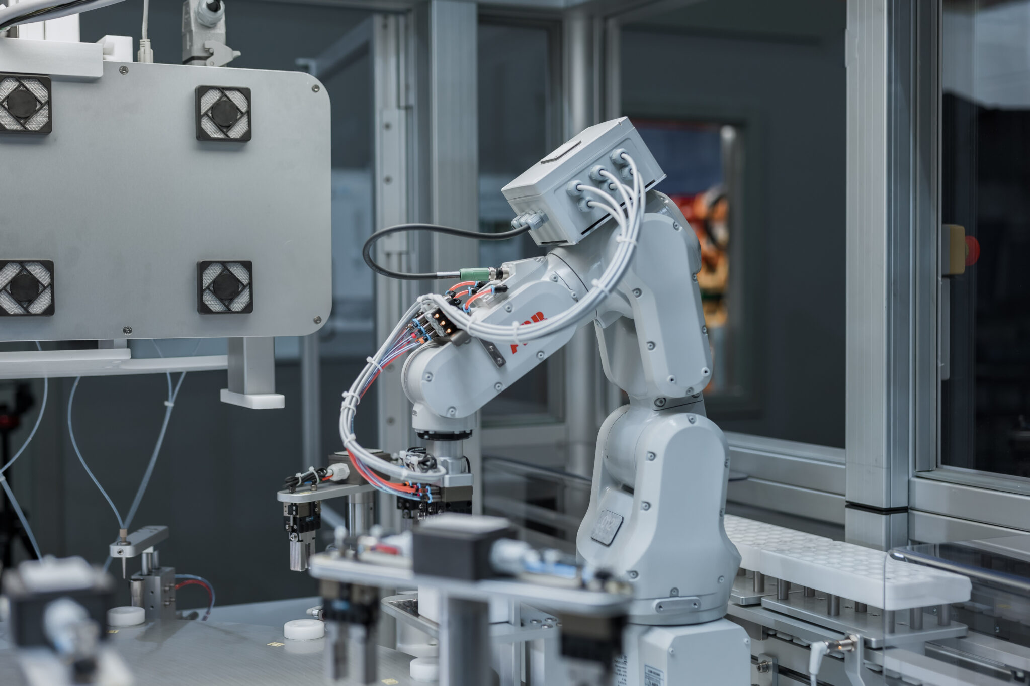 Embracing the Future: The Upskilling Revolution Driven by Automation – SP Automation & Robotics
